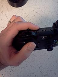 Amazon.com: Microsoft Xbox One Controller + Cable for Windows ...