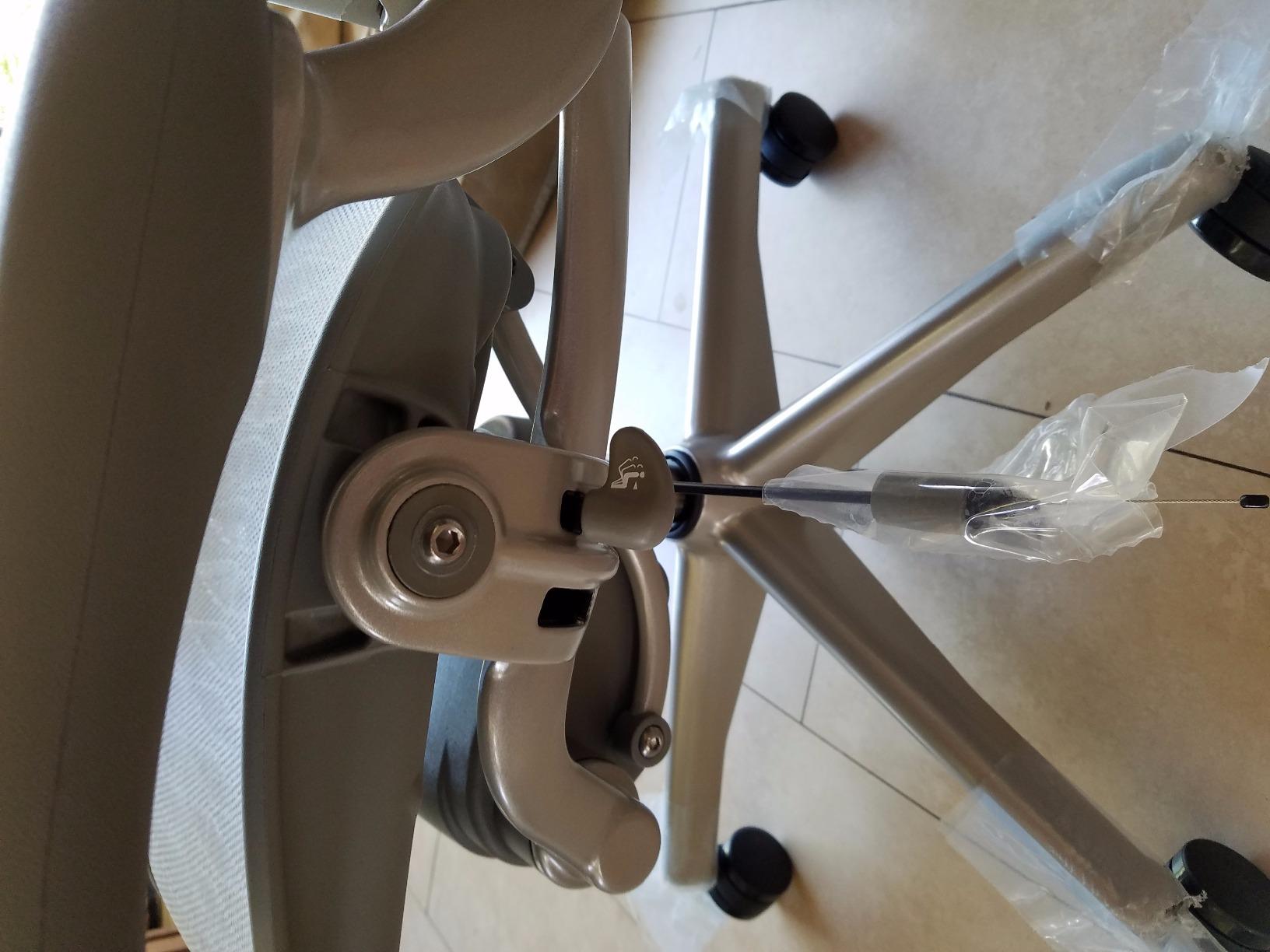 $67/mo - Finance Herman Miller Classic Aeron Task Chair: Tilt Limiter w ...