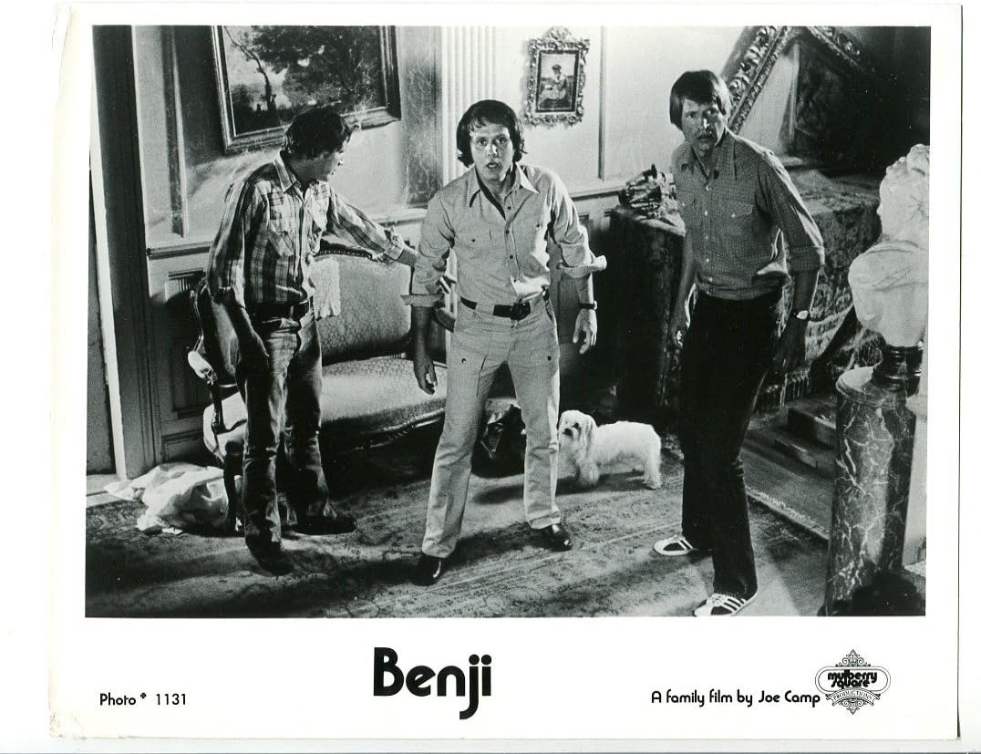 MOVIE PHOTO: Benji-8x10-B&W-Promotional-Still-Christopher Connelly ...