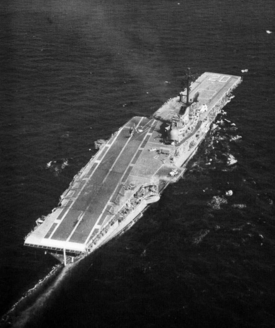 Amazon.com: The U.S. Navy Aircraft Carrier USS Bennington (CVS-20 ...