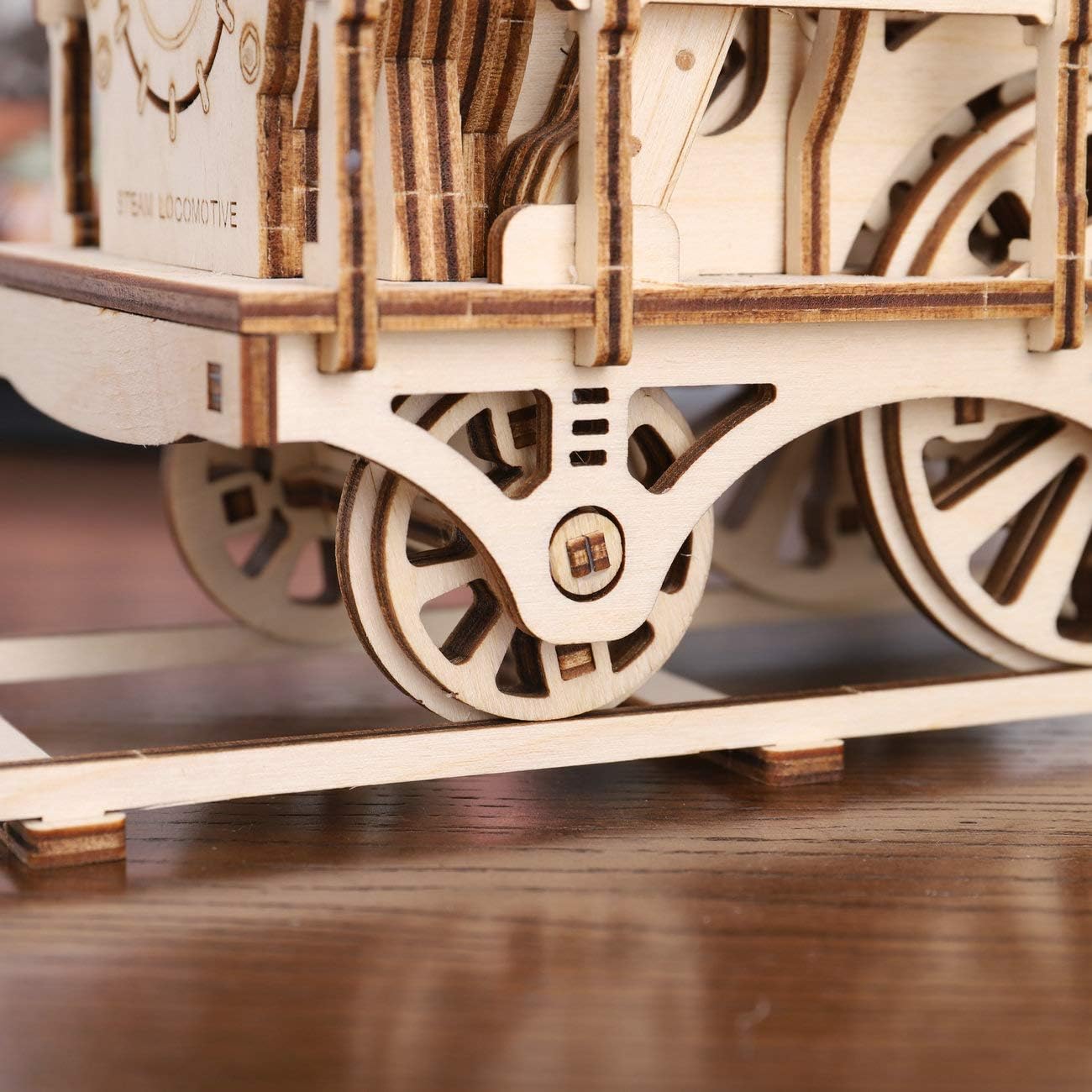 GuDoQi Wooden Model Kits for Adults to Build, Mechanical Steam Locomotive with Track, Train ...