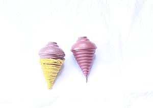 Amazon.com: Set of Two Spinning Tops Lattoo Lattu Spinning Lattoo with ...