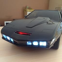 Knight Rider Modell-Auto KITT Maßstab 1:15 mit Licht & Sound: Amazon.de ...