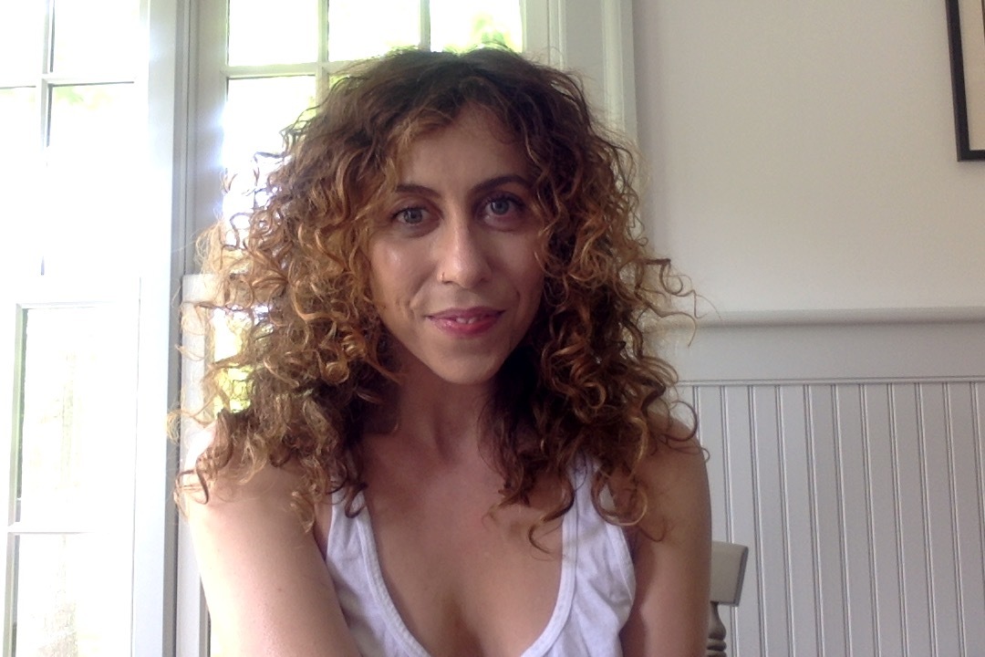 Ariana Reines - Alle Hörbücher bei Audible.de