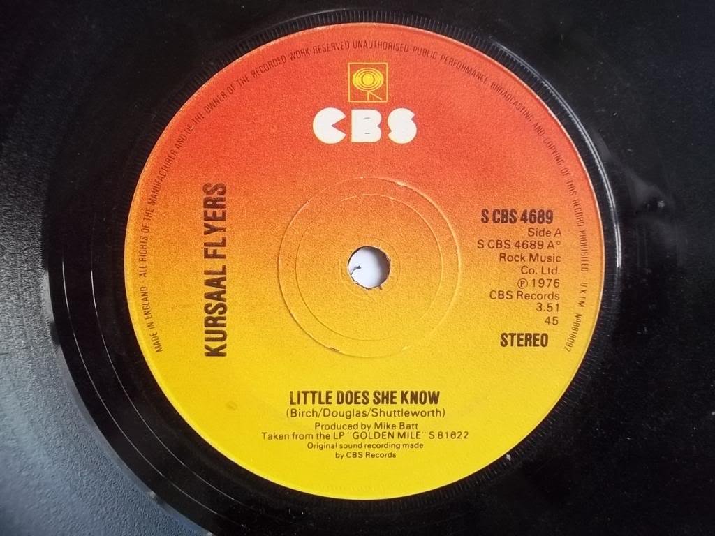 Little Does She Know: Amazon.de: Musik