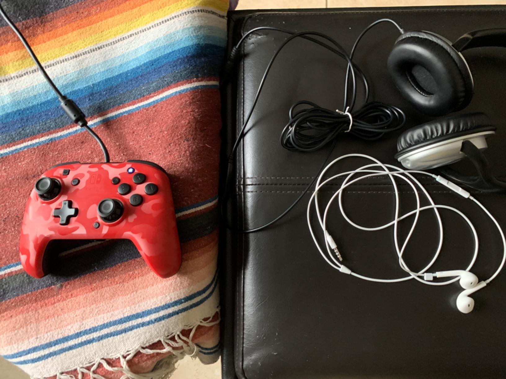 $3/mo - Finance PDP Gaming Faceoff Deluxe+ Wired Switch Pro Controller ...