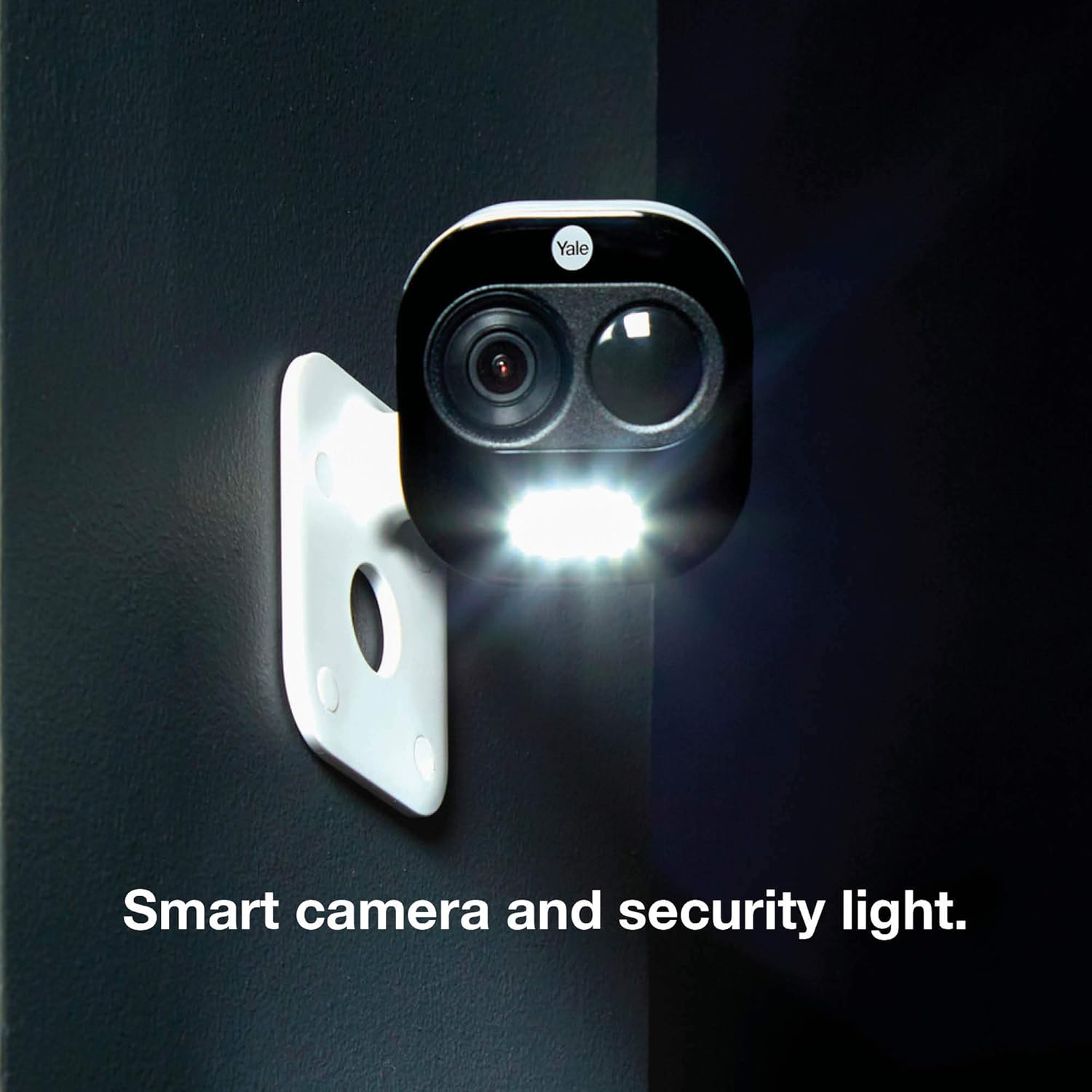 Yale SV-DAFX-W – All-in-One Indoor and Outdoor Camera 1080p – Detect ...