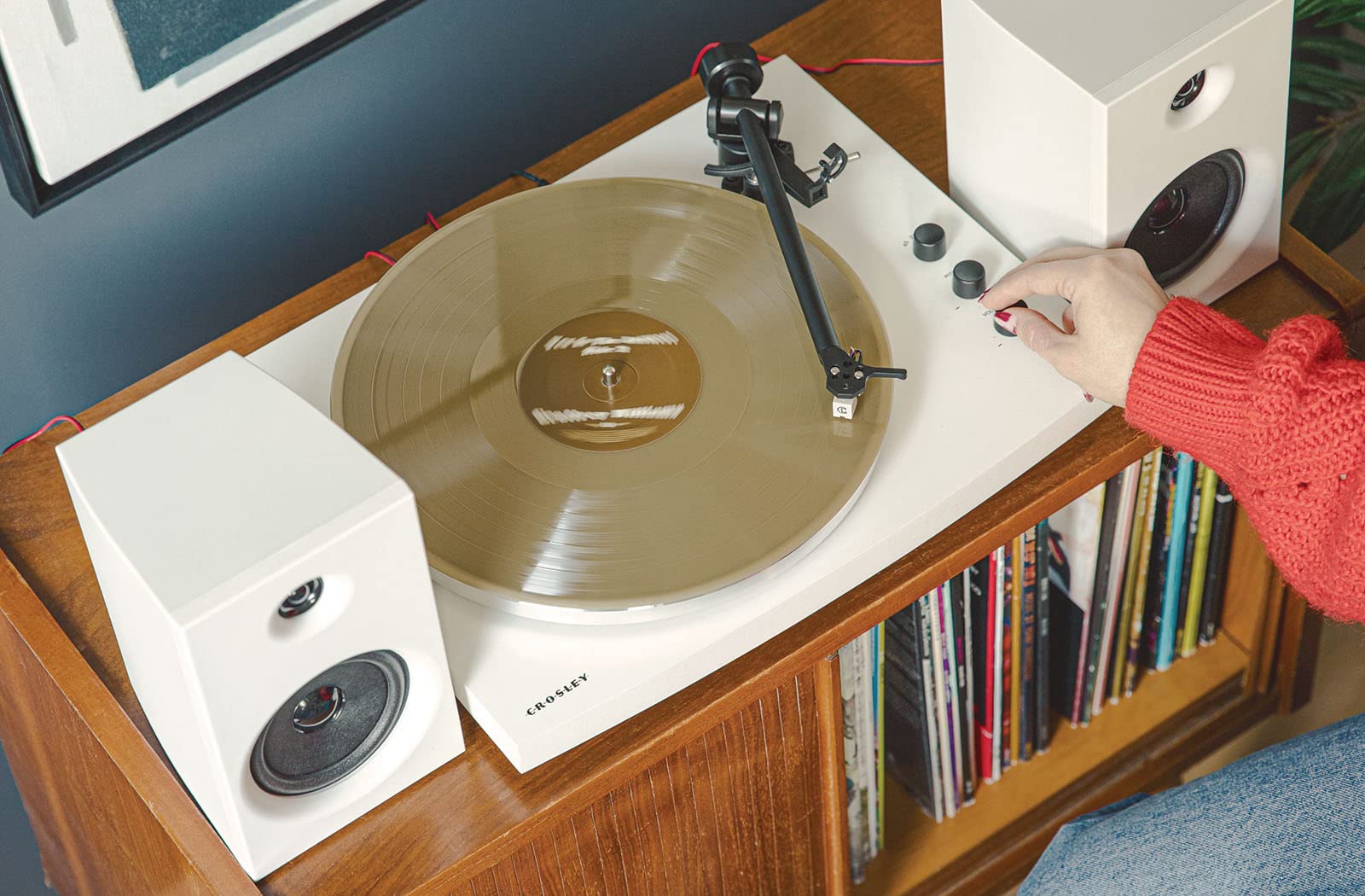 Mua Crosley T150C-WH 2-Speed Bluetooth Turntable Record Player System ...