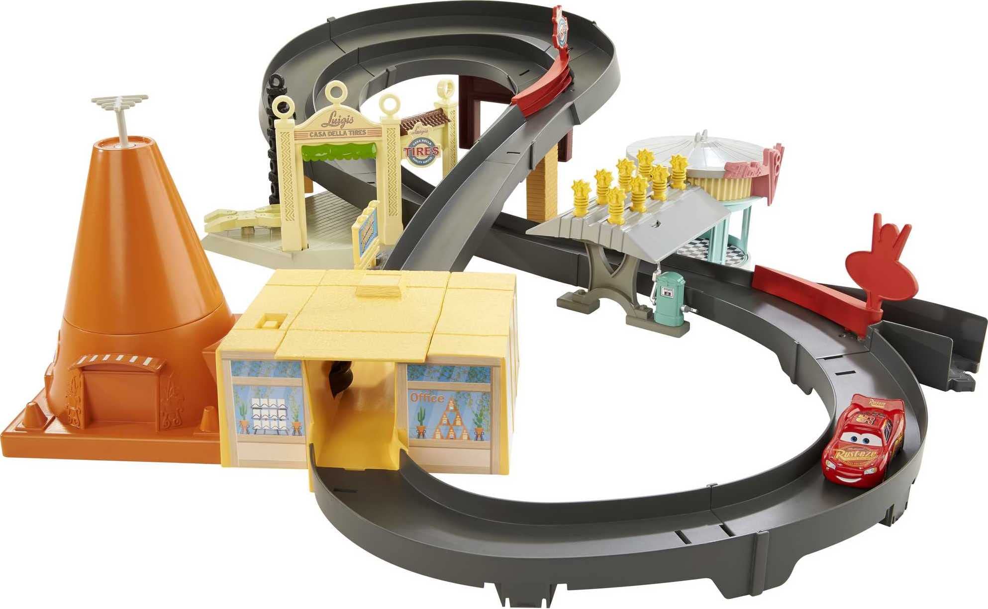 Mua Mattel Disney and Pixar Cars Track Set with Lightning McQueen Toy ...