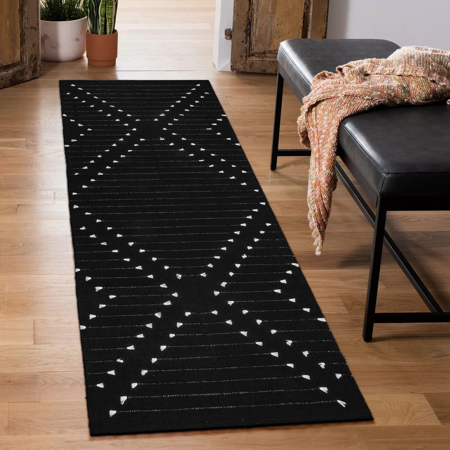 LIVEBOX Black Runner 2'x6' Boho Washable Rug for Hallway, Moroccan ...