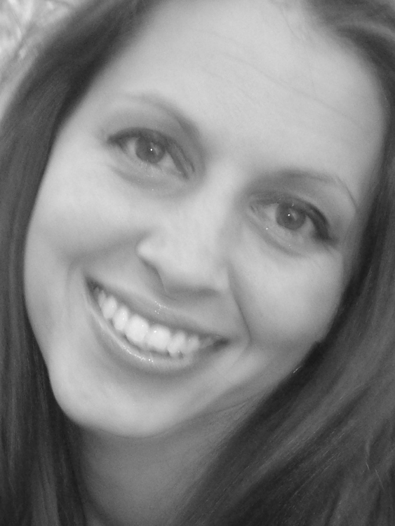 Angela Hayes – Audio Books, Best Sellers, Author Bio | Audible.com