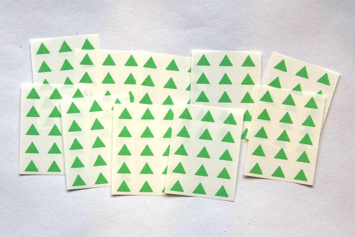 150 Green Triangle Stickers - Sticky Coloured Self Adhesive Triangles ...