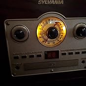 Sylvania SRCD838 5-in-1 Nostalgic Turntable with CD, Cassette, Radio ...