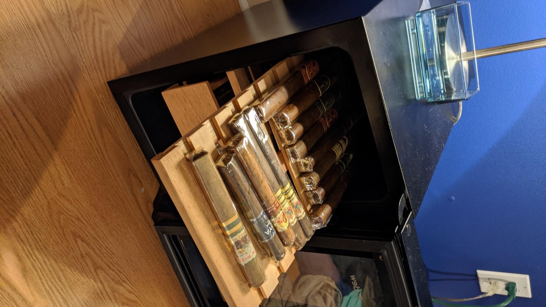 Audew JC-23C1 Electronic Cigar Cooler Humidor,150-Cigar, with Spanish ...