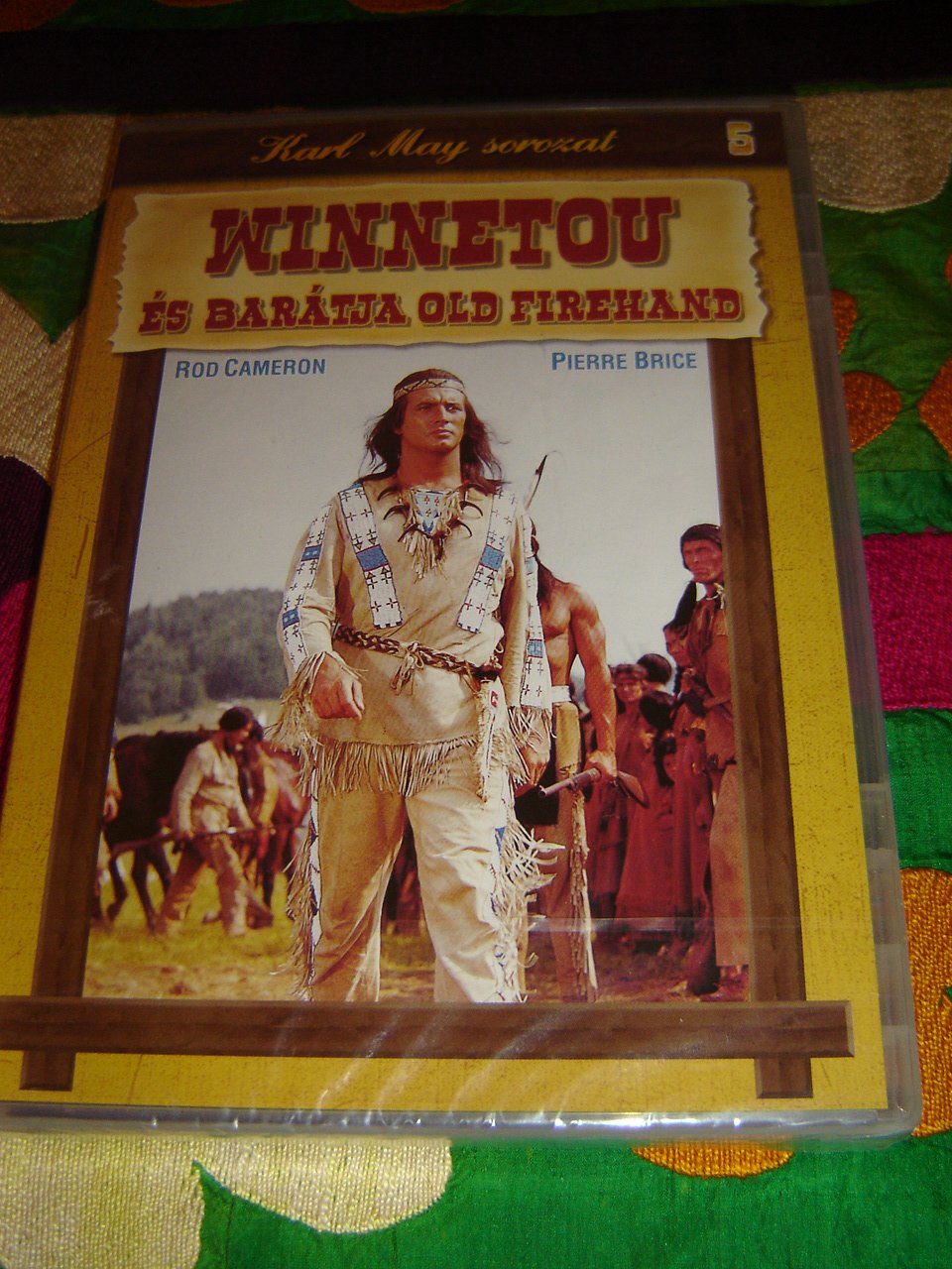 Amazon.com: Winnetou és barátja Old Firehand (DVD) / Winnetou und Sein ...