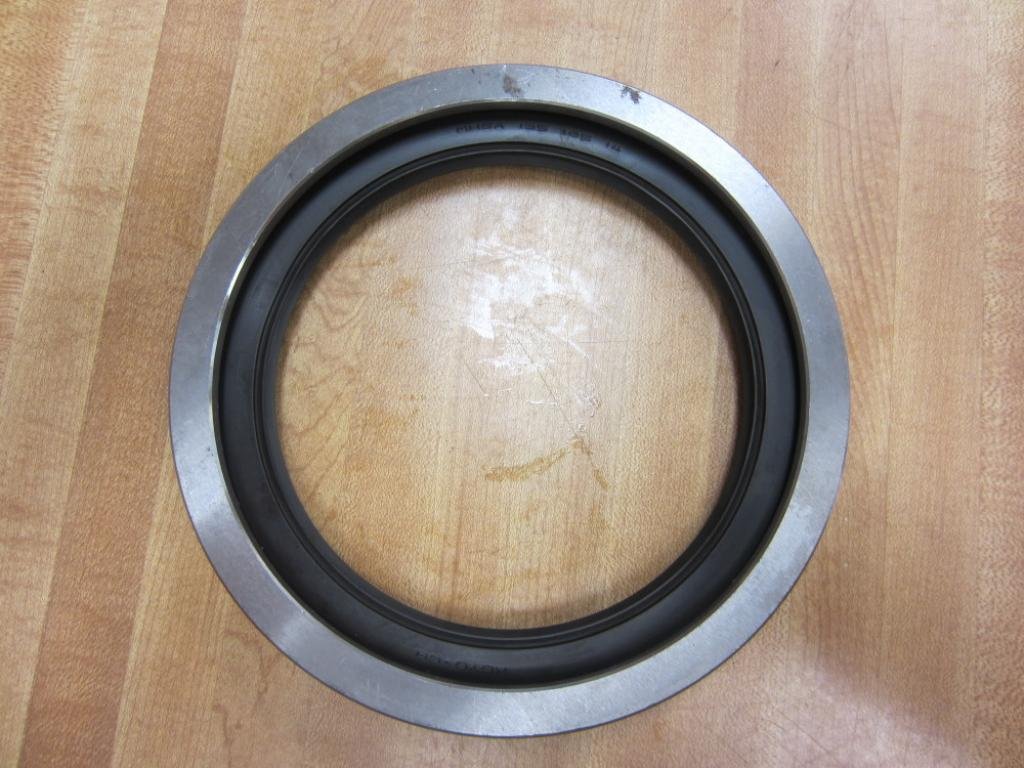 Koyo-CR MHSA 135 165 14 MHSA13516514 Oil Seal: Amazon.com: Industrial ...