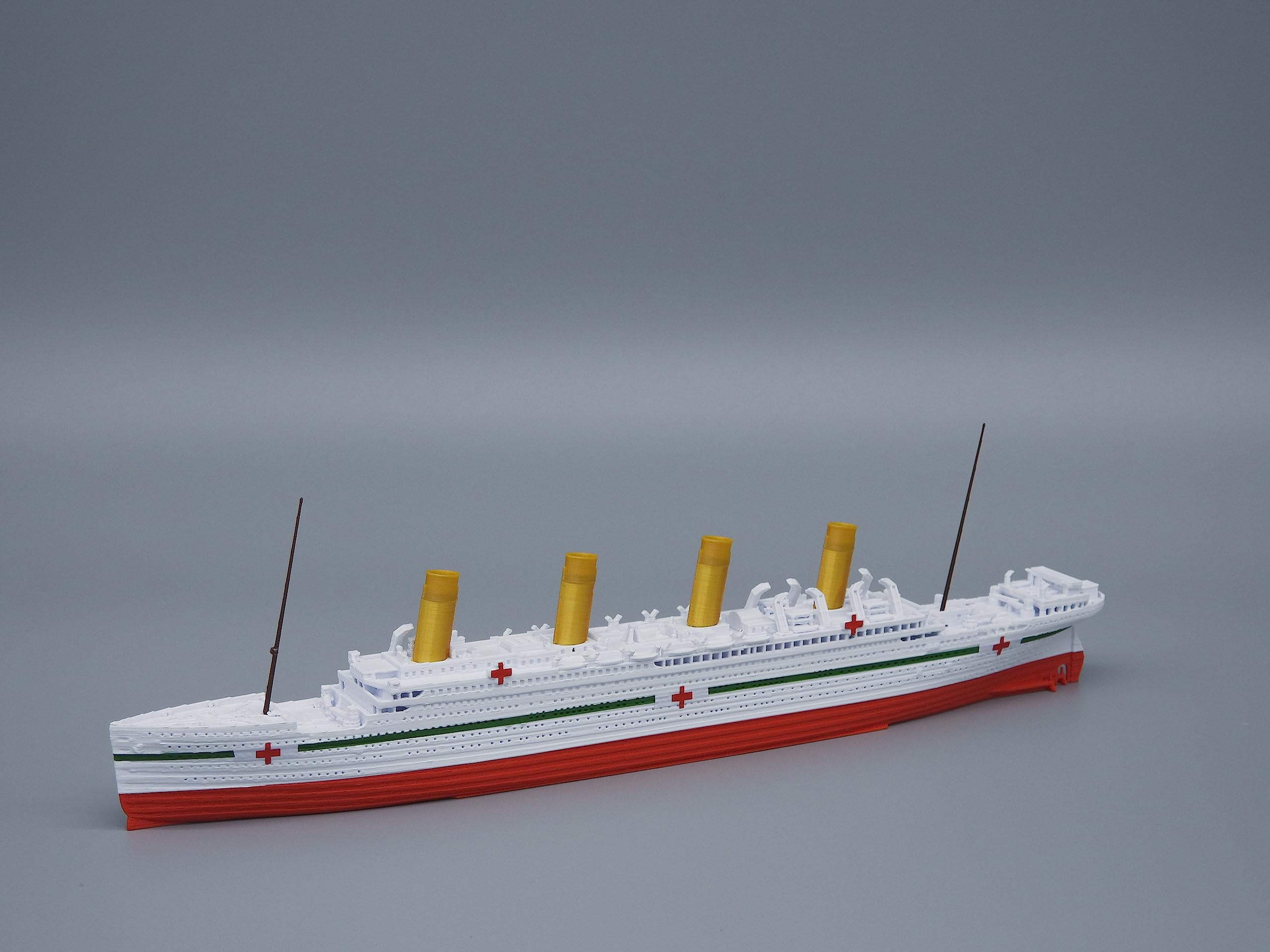 Mua THEROLLER3D HMHS BRITANNIC Model Ship 1 Ft Long Assembled ...