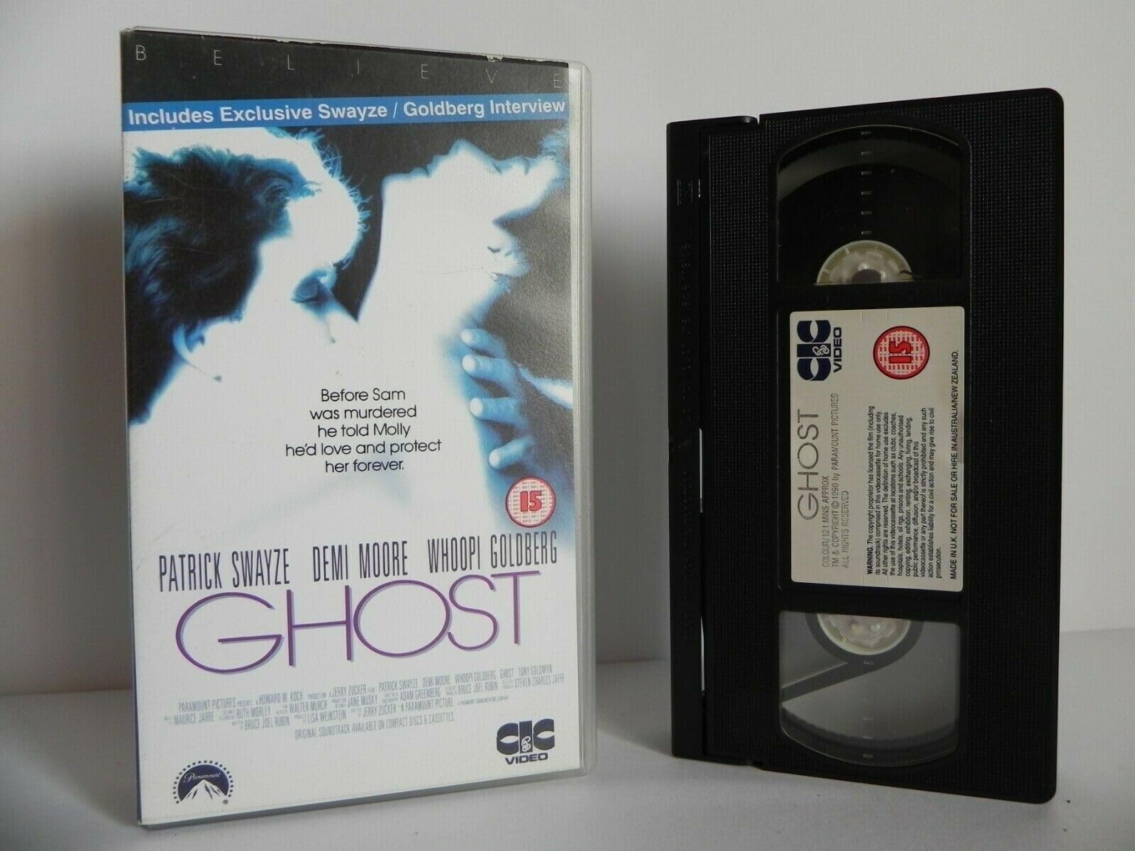 Mua Ghost [VHS] trên Amazon Đức chính hãng 2025 | Fado