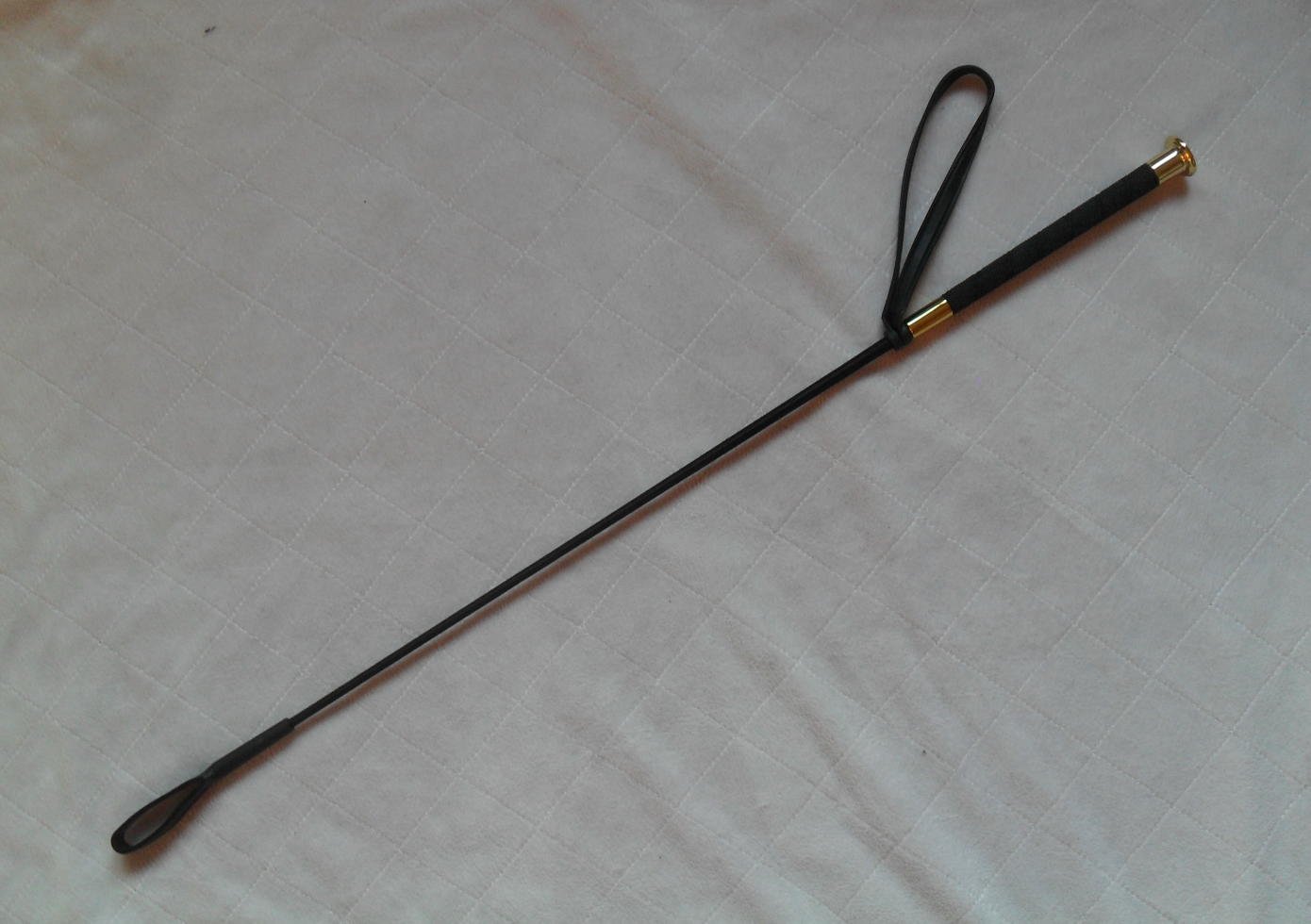 HKM 558205 Reitgerte mit Klatsche und goldfarbenem Griff, S: Amazon.de ...