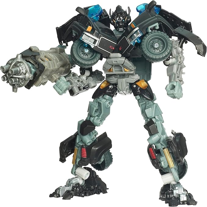 Transformers 28736 Transformers Ironhide - Dark of the Moon: Amazon.fr ...