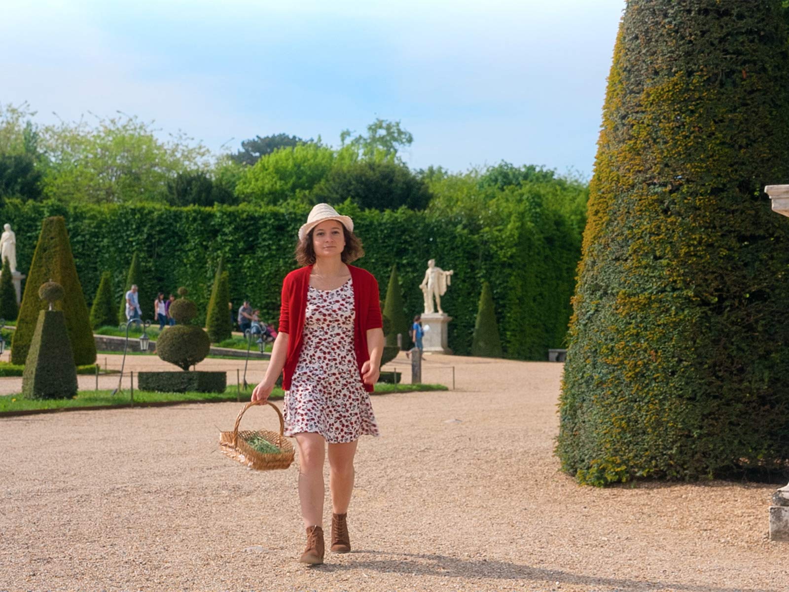 Watch Alice in Paris | Prime Video