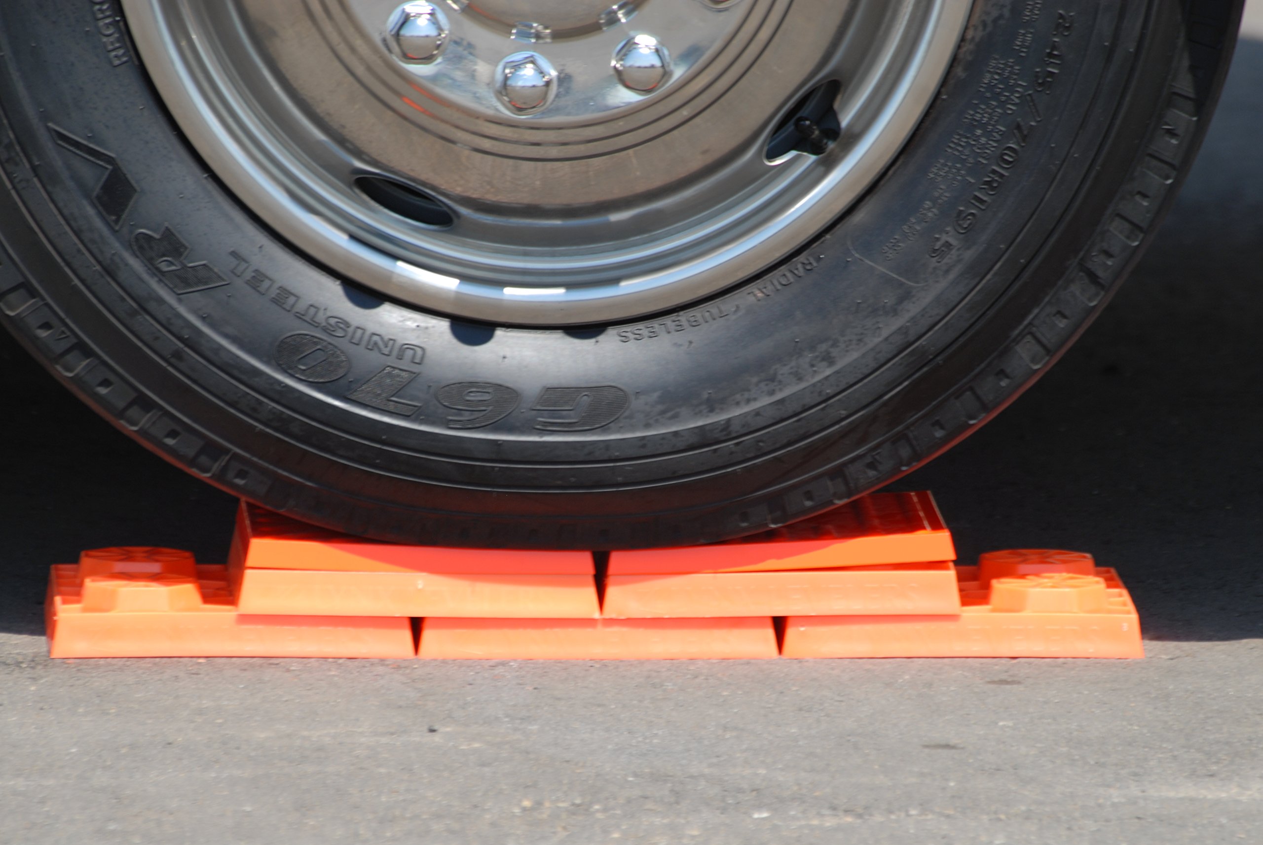 Tri-Lynx 00019 Lynx Cap – 4 Pack – Electronics Accessories & Gadgets