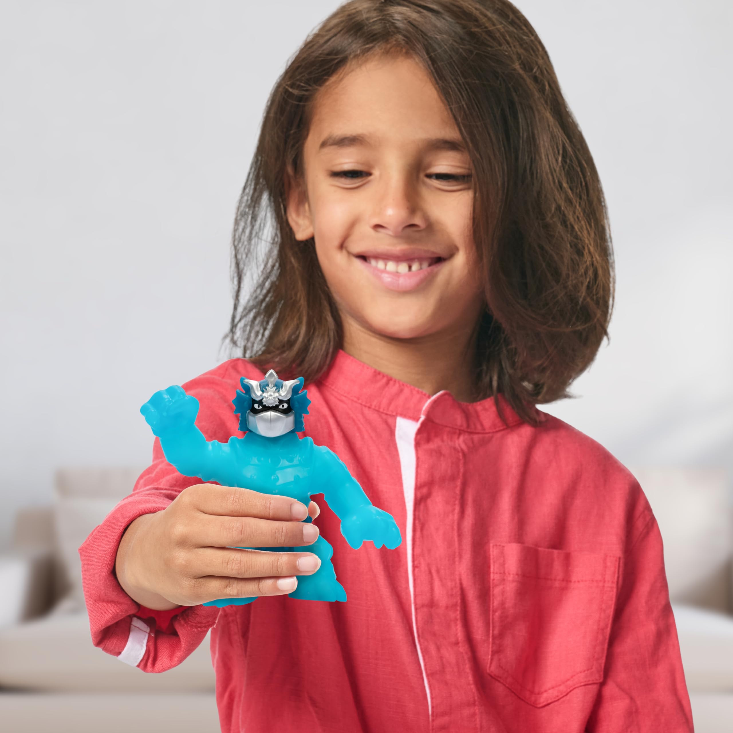 Mua Stretch Strikers Hero Pack, Stretchy Action Figure Pantaro, Unique ...