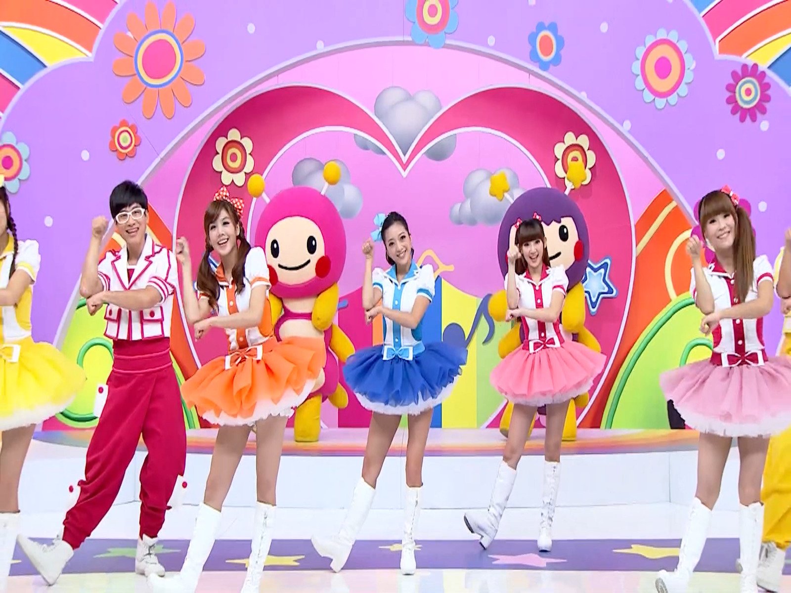 Watch Momo Loves to Sing, Season 2 | Prime Video