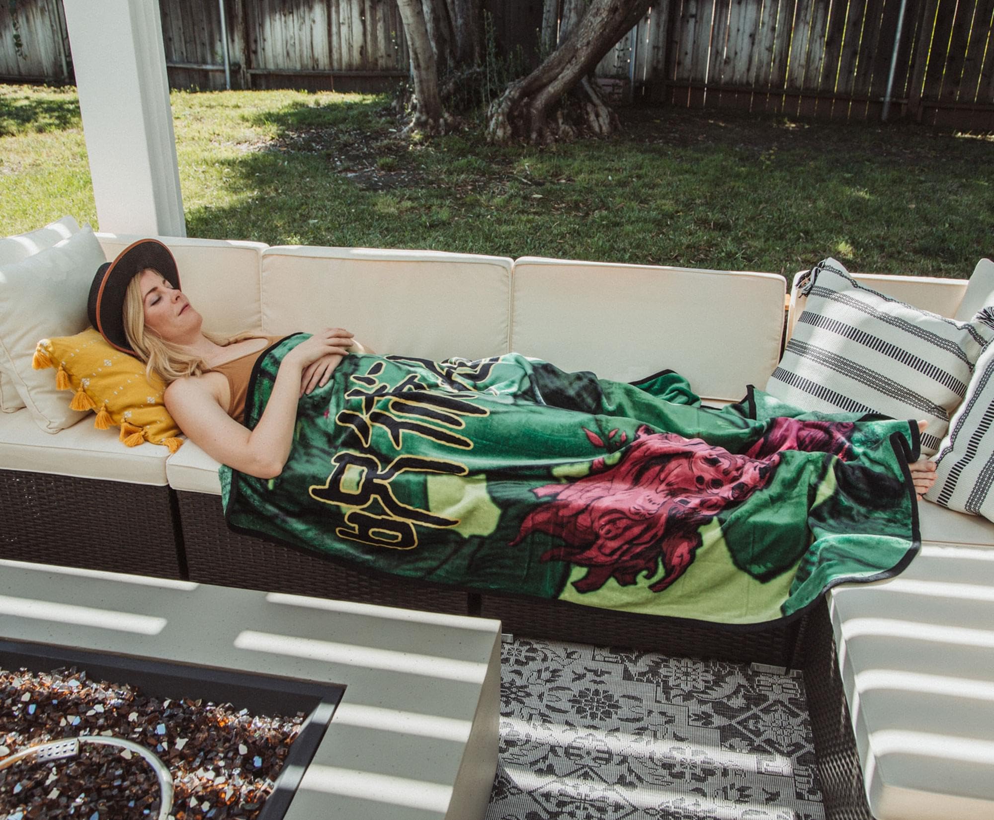 Mua Jujutsu Kaisen Sukuna Finger Microplush Throw Blanket | Soft ...