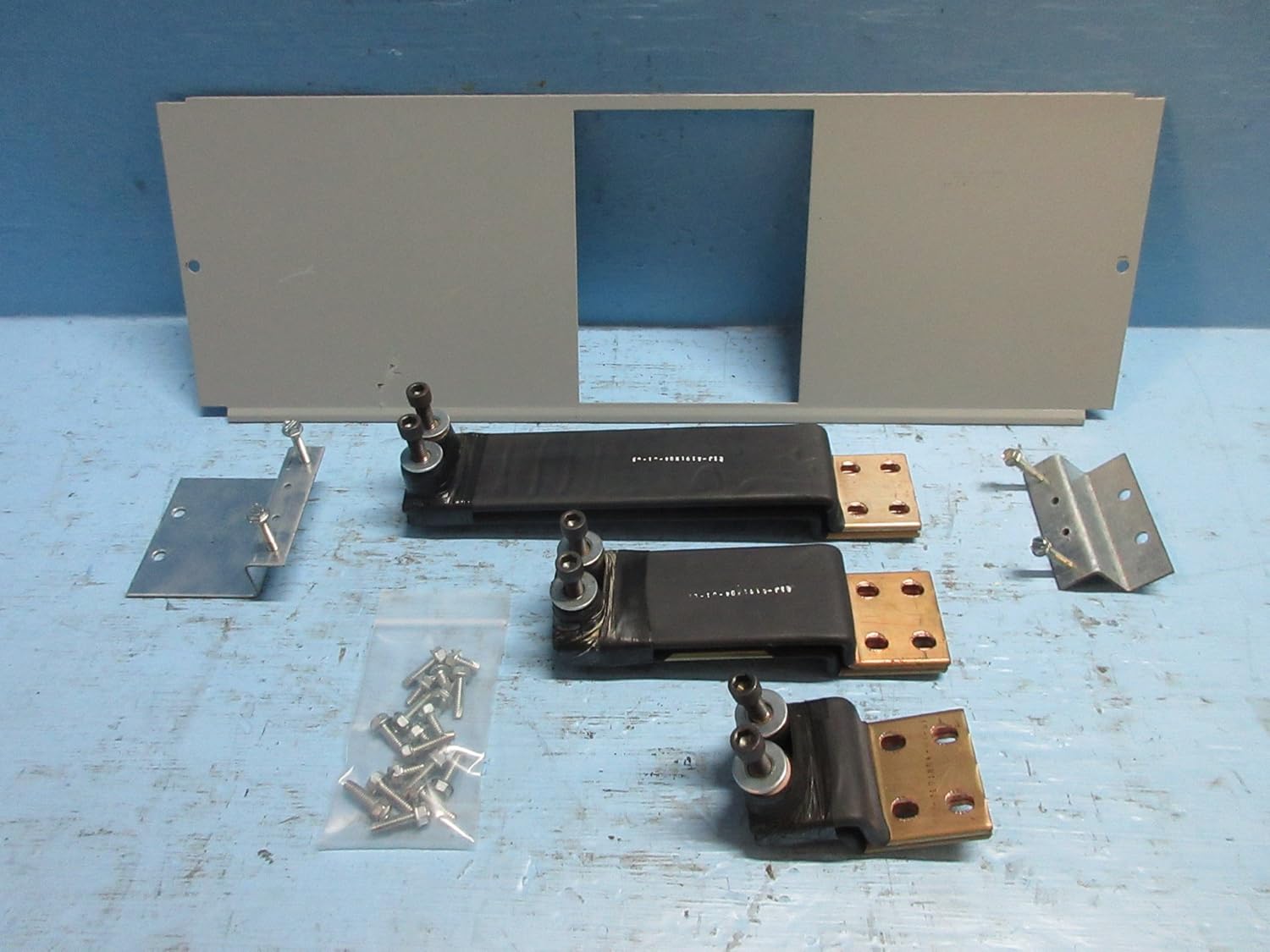 PANELBOARD CONNECTOR KIT: Circuit Breaker Panels: Amazon.com ...