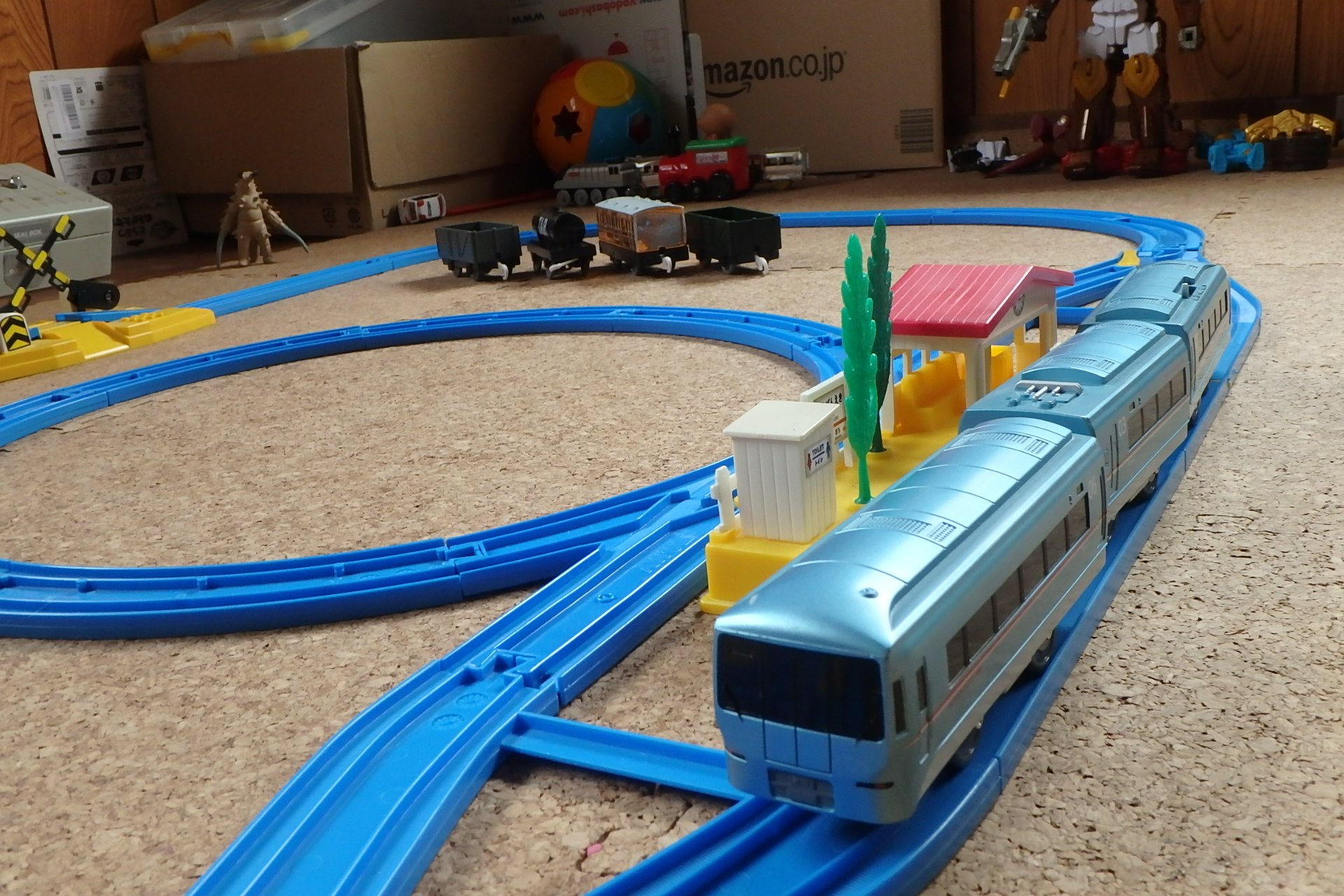 Mua Takaratomy Plarail Starter Rail Basic Set (TRAINS NOT INCLUDED ...