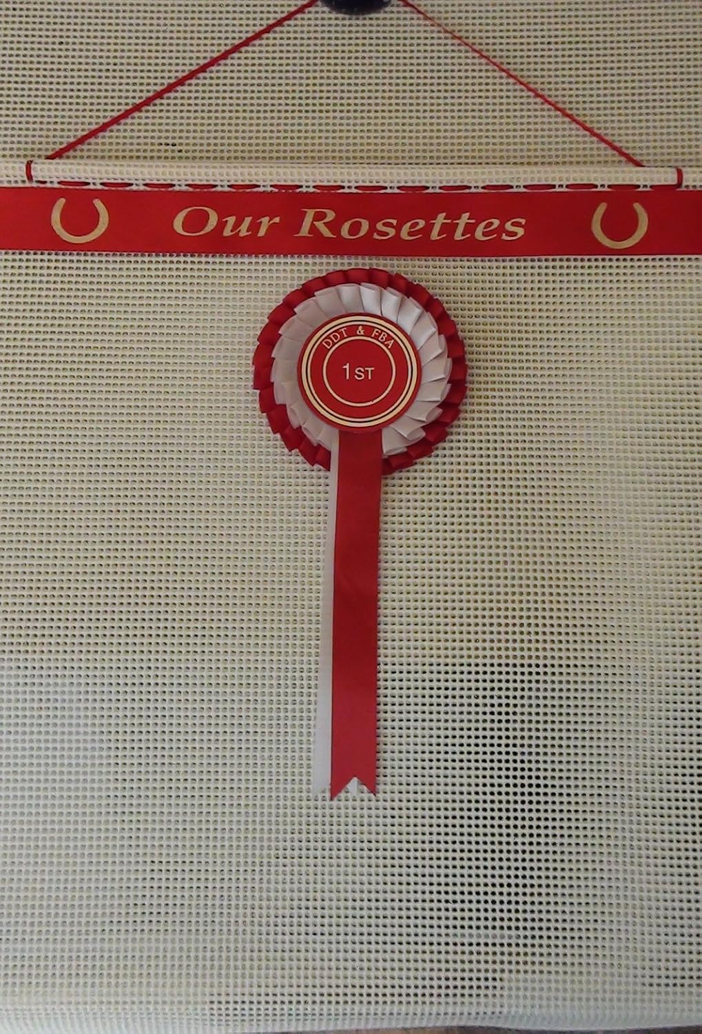 Display Your Rosettes UK Rosette Holder: Amazon.co.uk: Sports & Outdoors