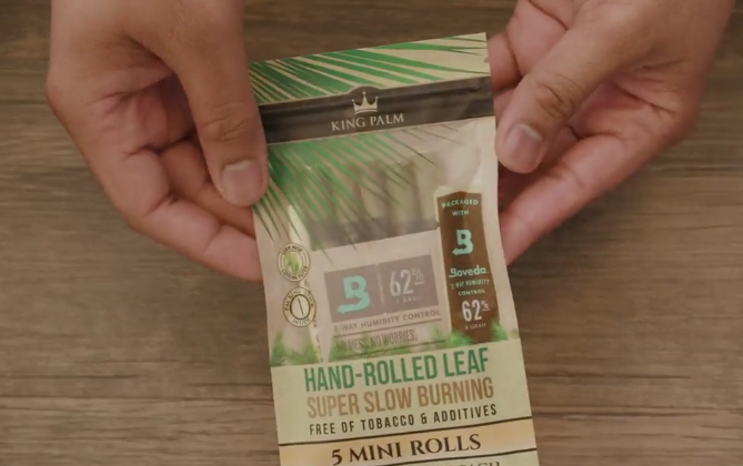 Watch Unboxing of the 5 Mini Rolls from King Palm - Hand Rolled Leaf ...