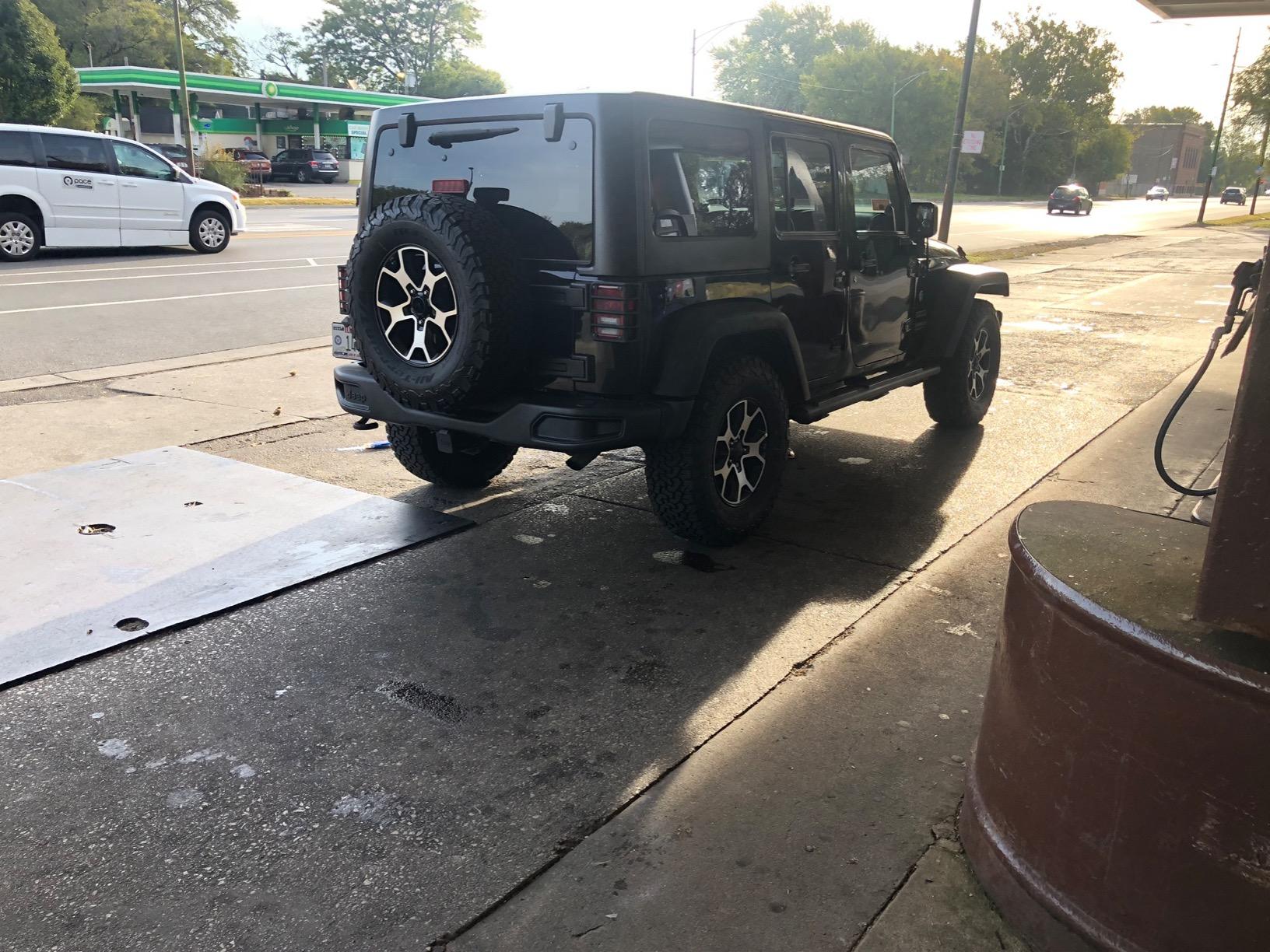 $77/mo - Finance Mopar Accessories 82213654 Rear Off-Road Bumper 2007 ...