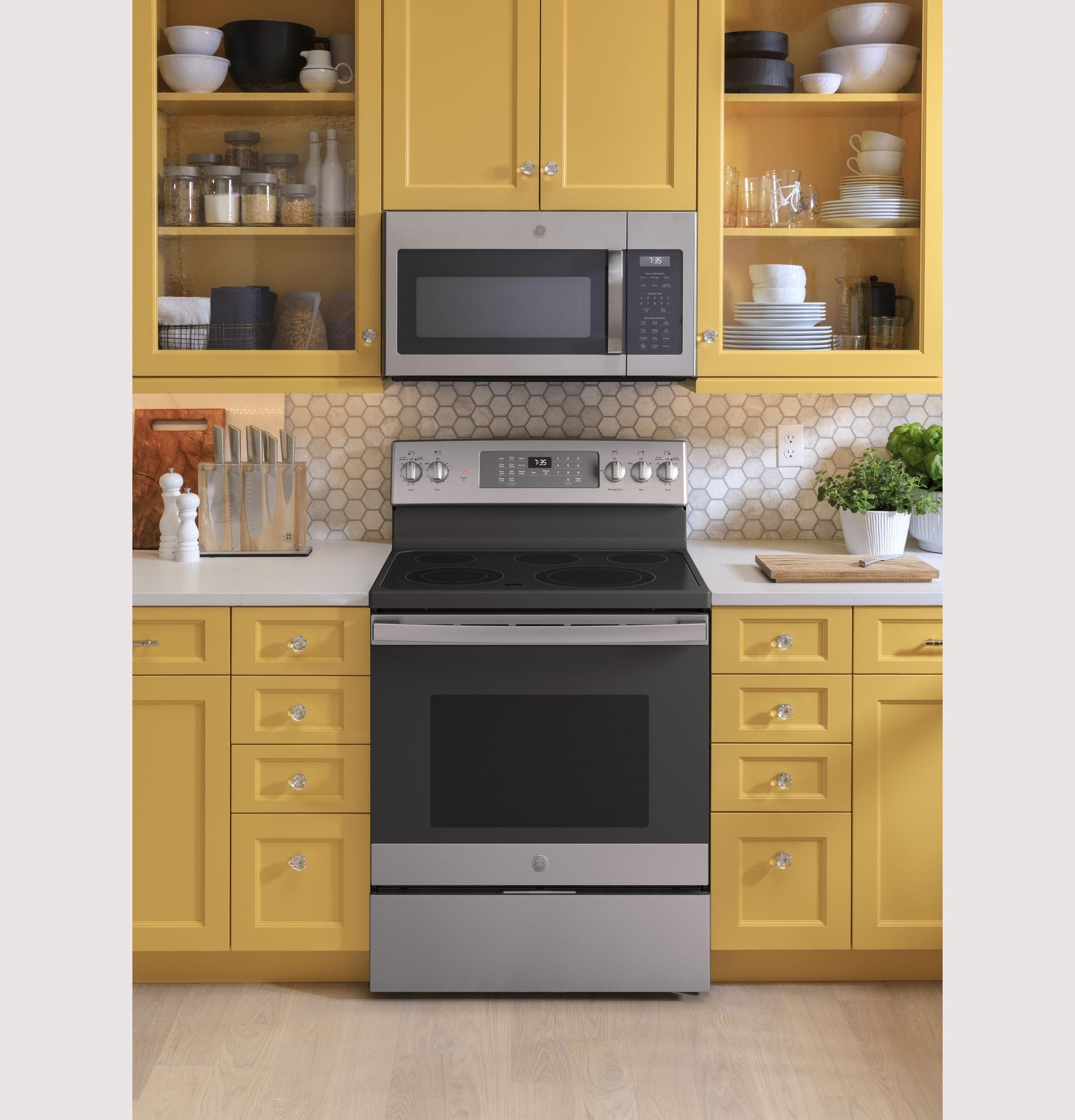 Mua GE JB735SPSS 5.3 Cu. Ft. Freestanding Electric Convection Range ...