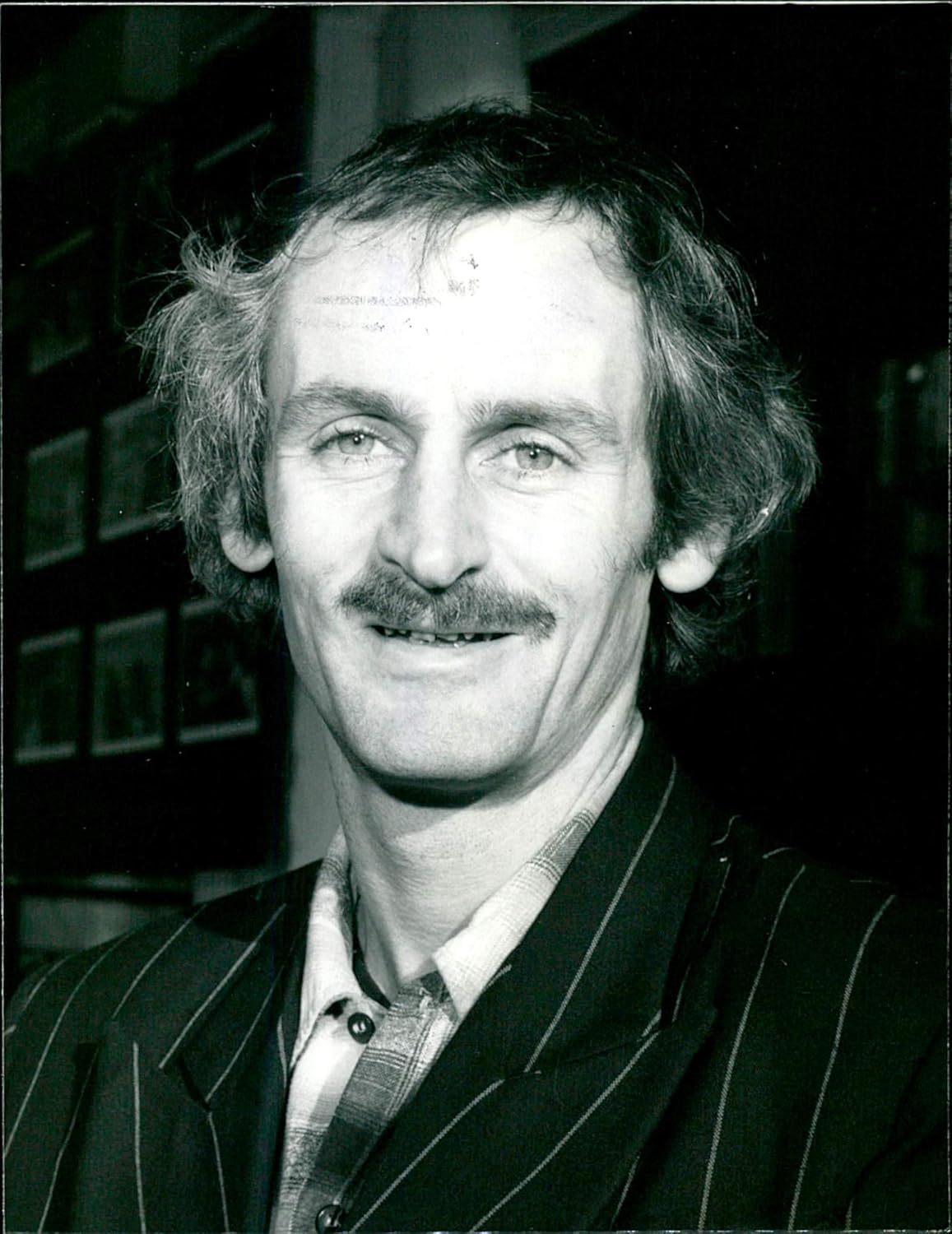 Amazon.com: Vintage photo of Max Stafford-Clark: Entertainment Collectibles