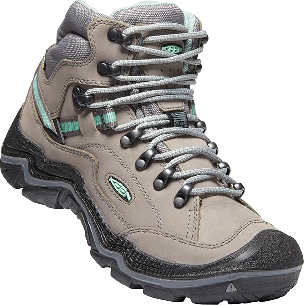 The Best Waterproof Hiking Boots for Women -Keep your Feet Dry and Warm ...