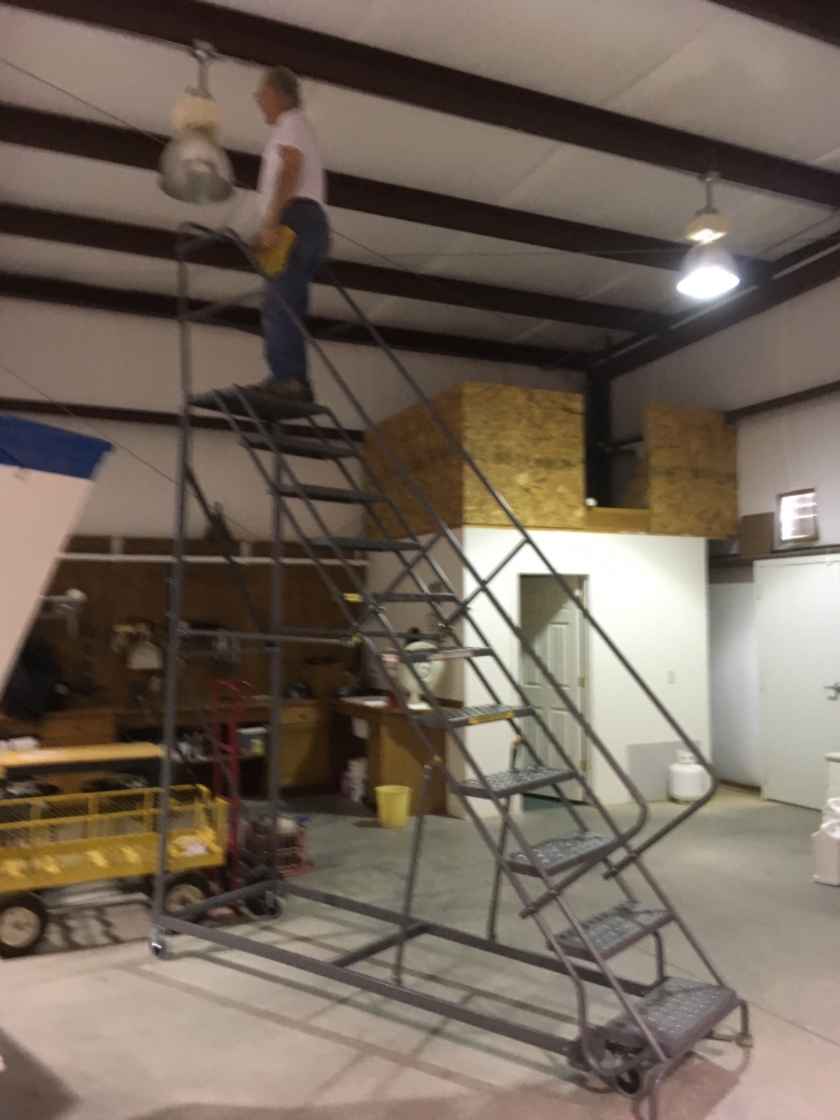 $19/mo - Finance Tri-Arc KDEC105246 5-Step Forward Descent Safety Angle ...