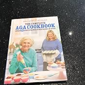 The Complete Aga Cookbook: Amazon.co.uk: Berry, Mary, Young, Lucy ...