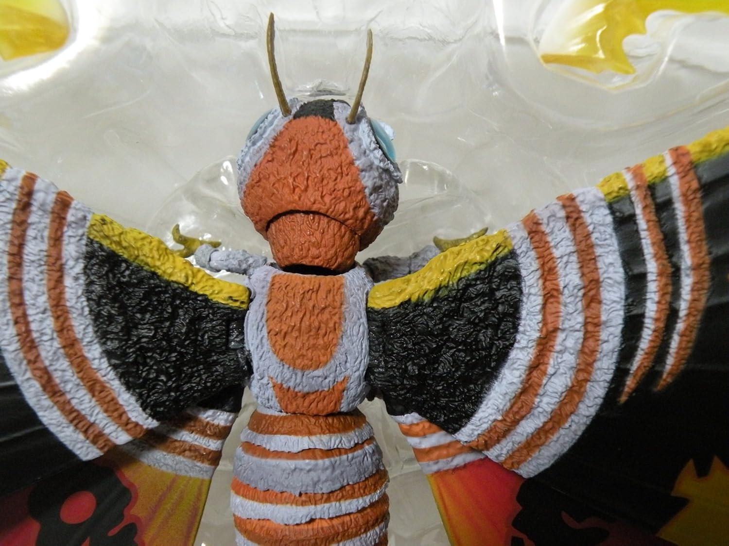 S.H.MonsterArts Mothra & Mothra larva Figures Special Color Ver ...
