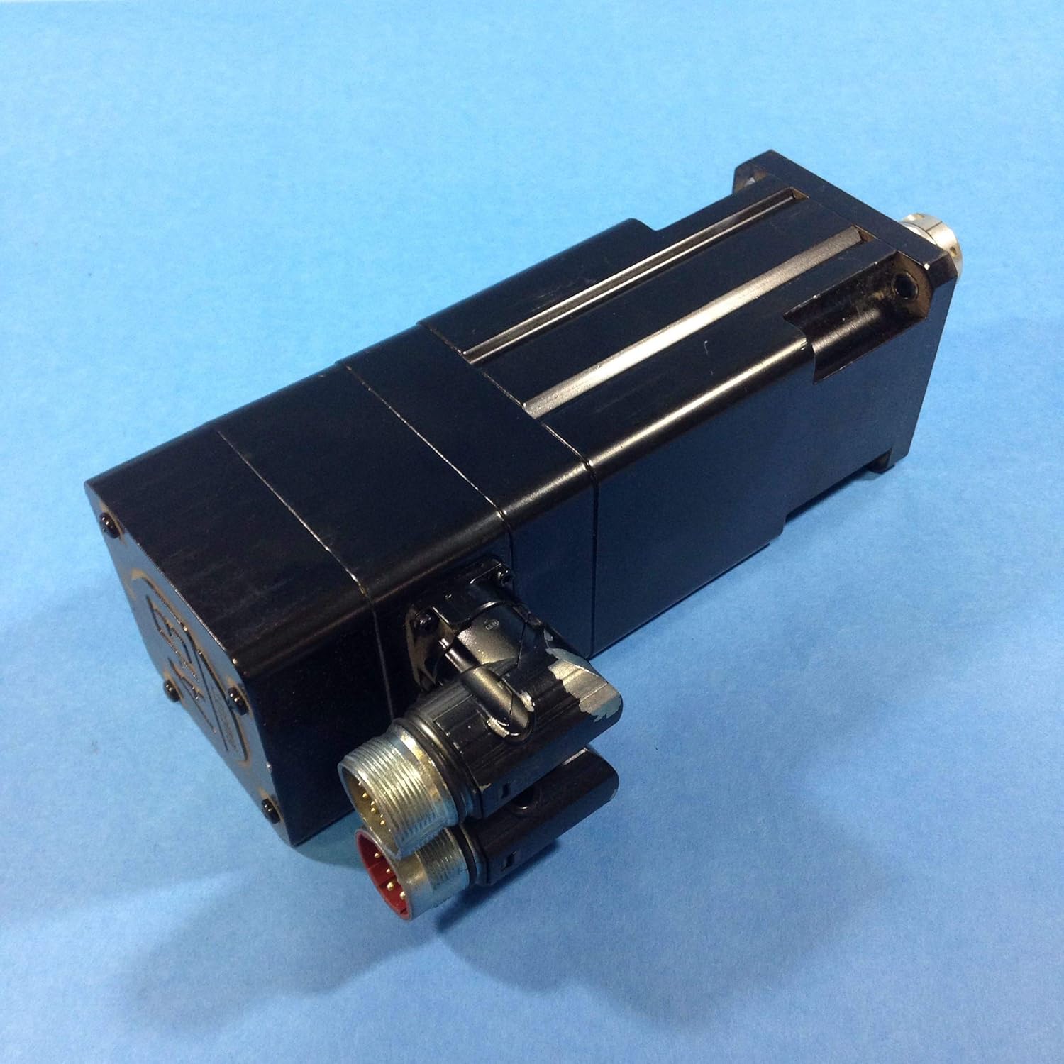 Allen Bradley MPL-B230P-VJ44AA Servo Motor 5000 RPM: Amazon.com ...