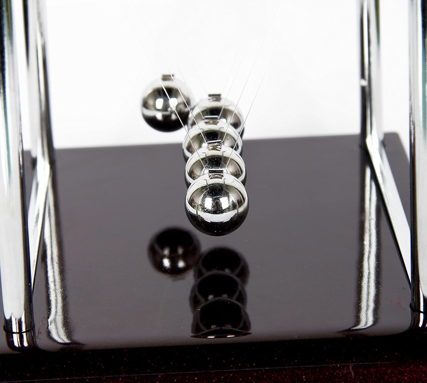 Newton’s Cradle Science Model (Supersize) - BigaMart