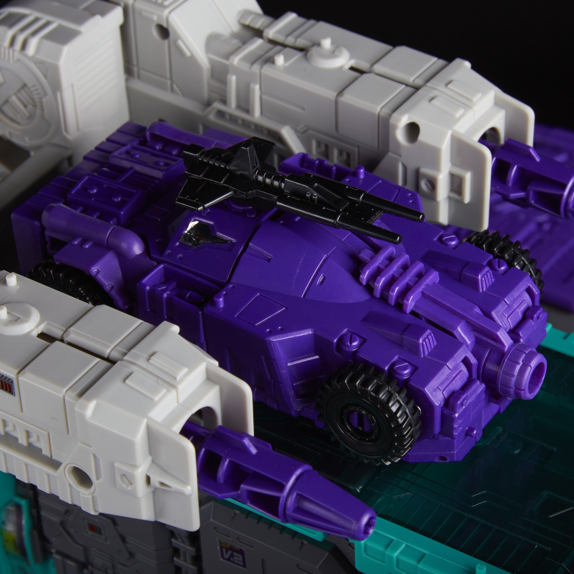 Mua Transformers Tra Generations Trypticon Action Figure trên Amazon Mỹ ...