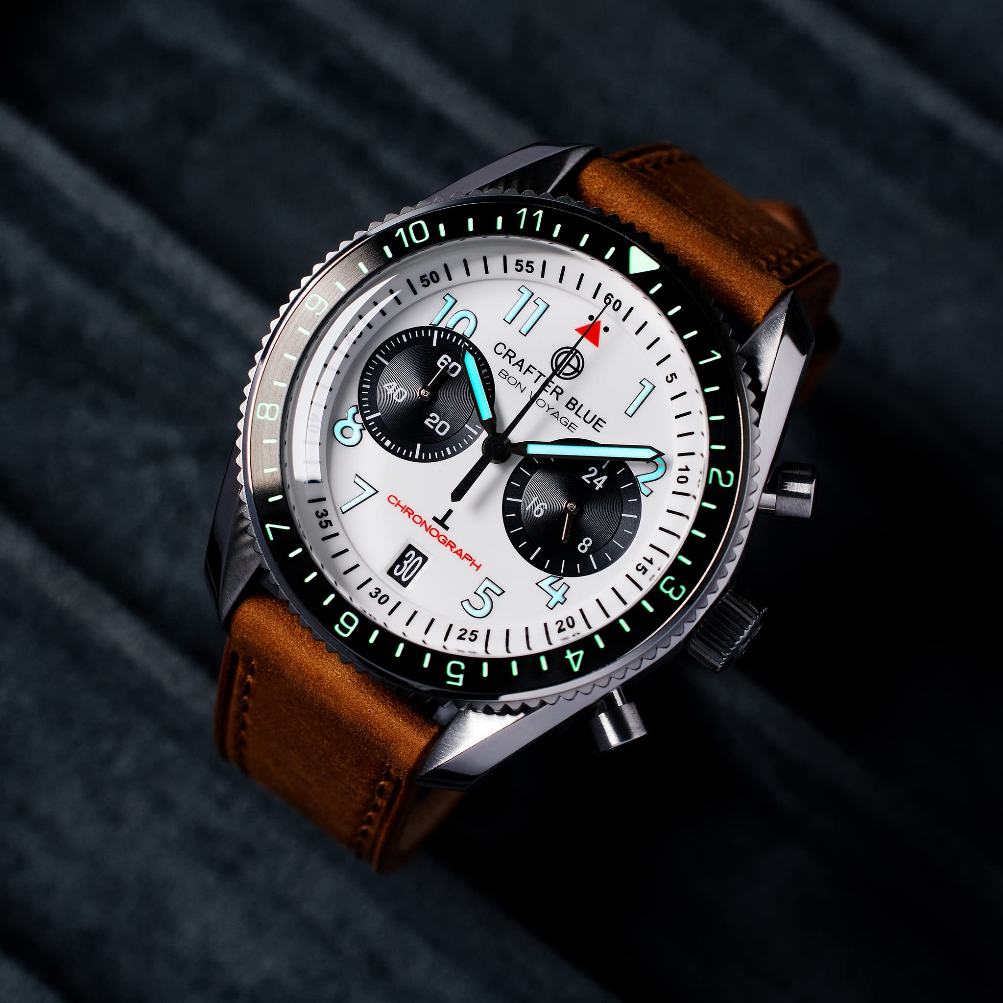 Mua Traveler Watch with Bi-Directional Rotating and 12-Hour Bezel trên ...