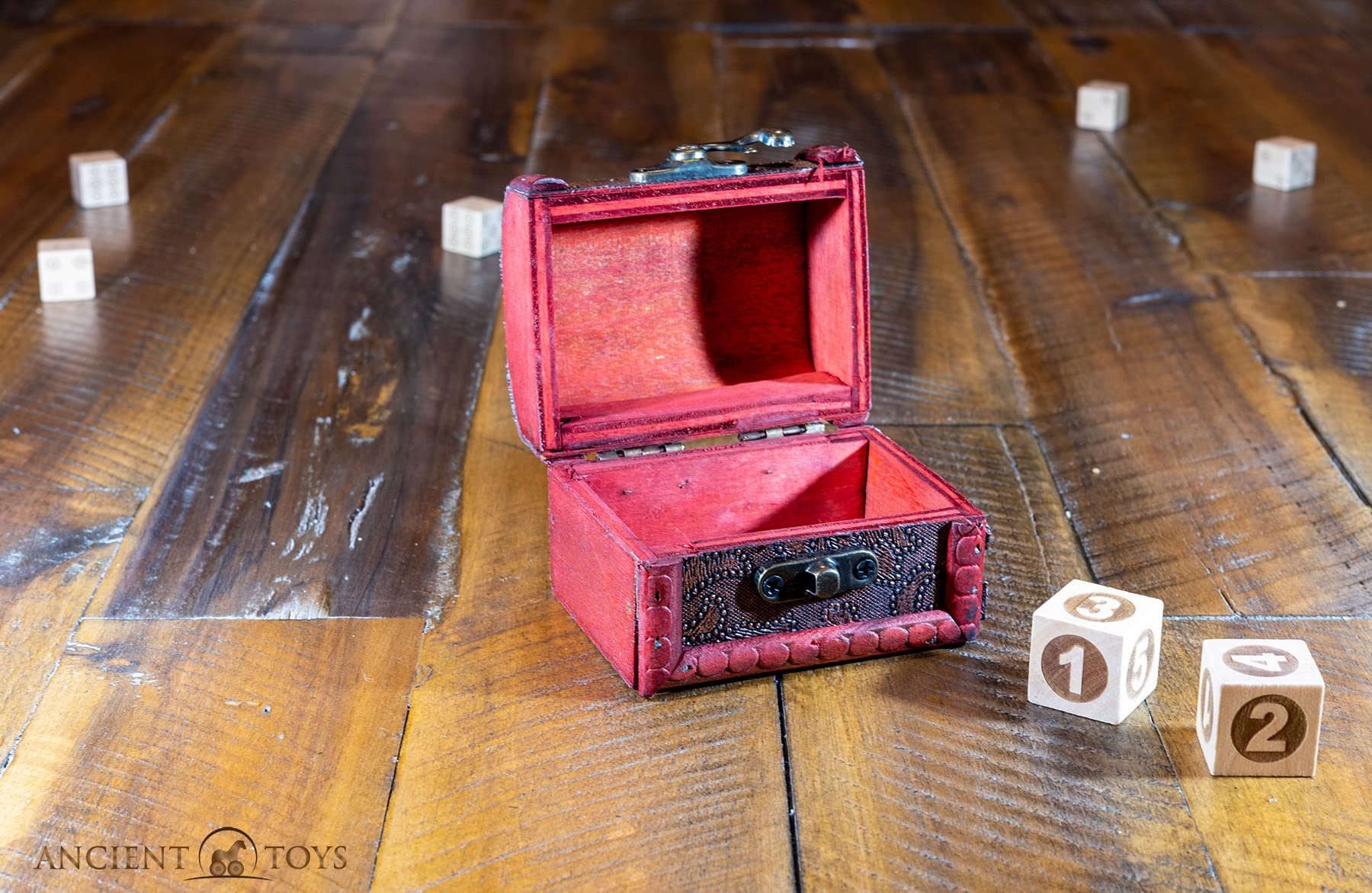 Mua Viking Dice from A Fast-paced Bluffing Game Similar to Liar’s Dice ...