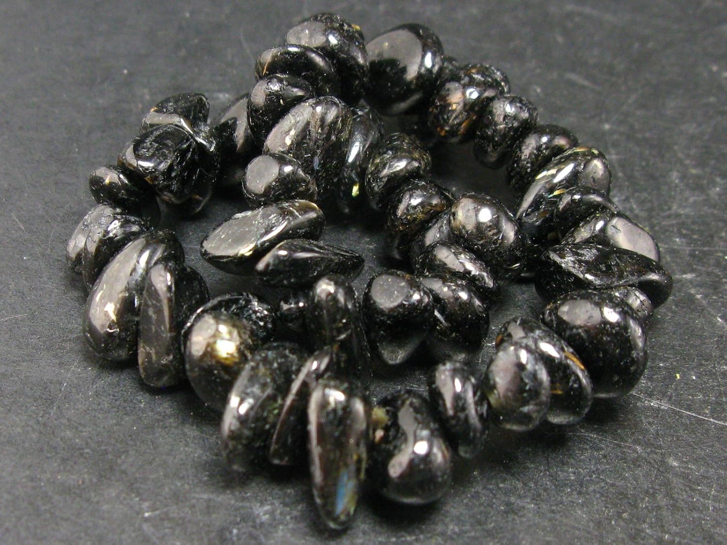 Amazon.de: nuumite Nuumit aus Grönland Armband – 17 cm