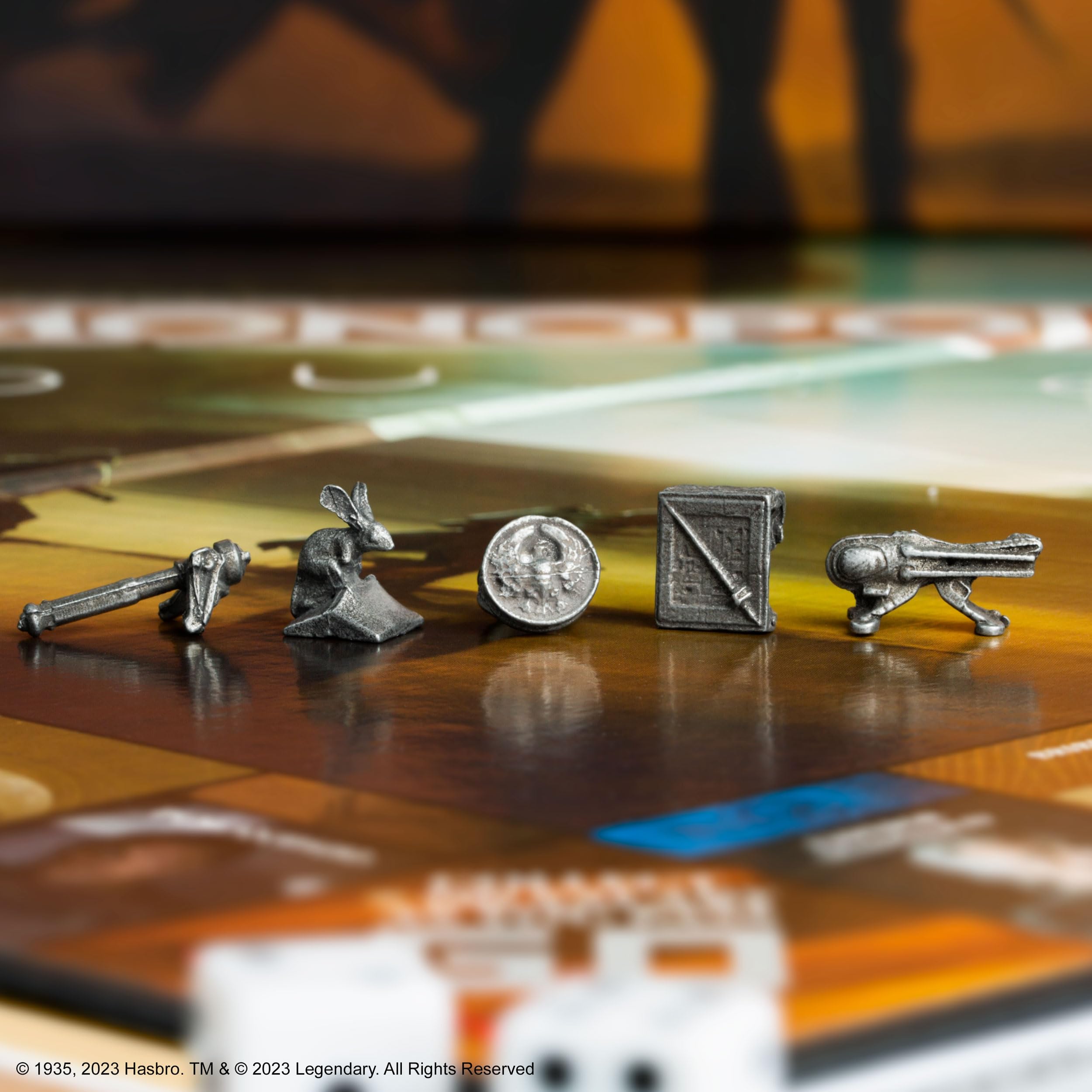 Mua Monopoly: Dune | Play as The Ducal Ring, Crysknife, Gom Jabbar ...