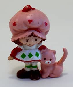 Amazon.com : Strawberry Shortcake Miniature with Pet Cat Custard ...