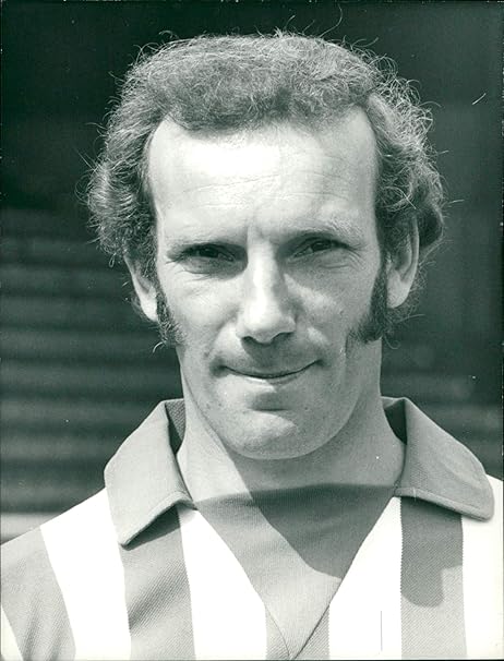 Amazon.com: Vintage photo of Roy Ellam Footballer: Entertainment ...