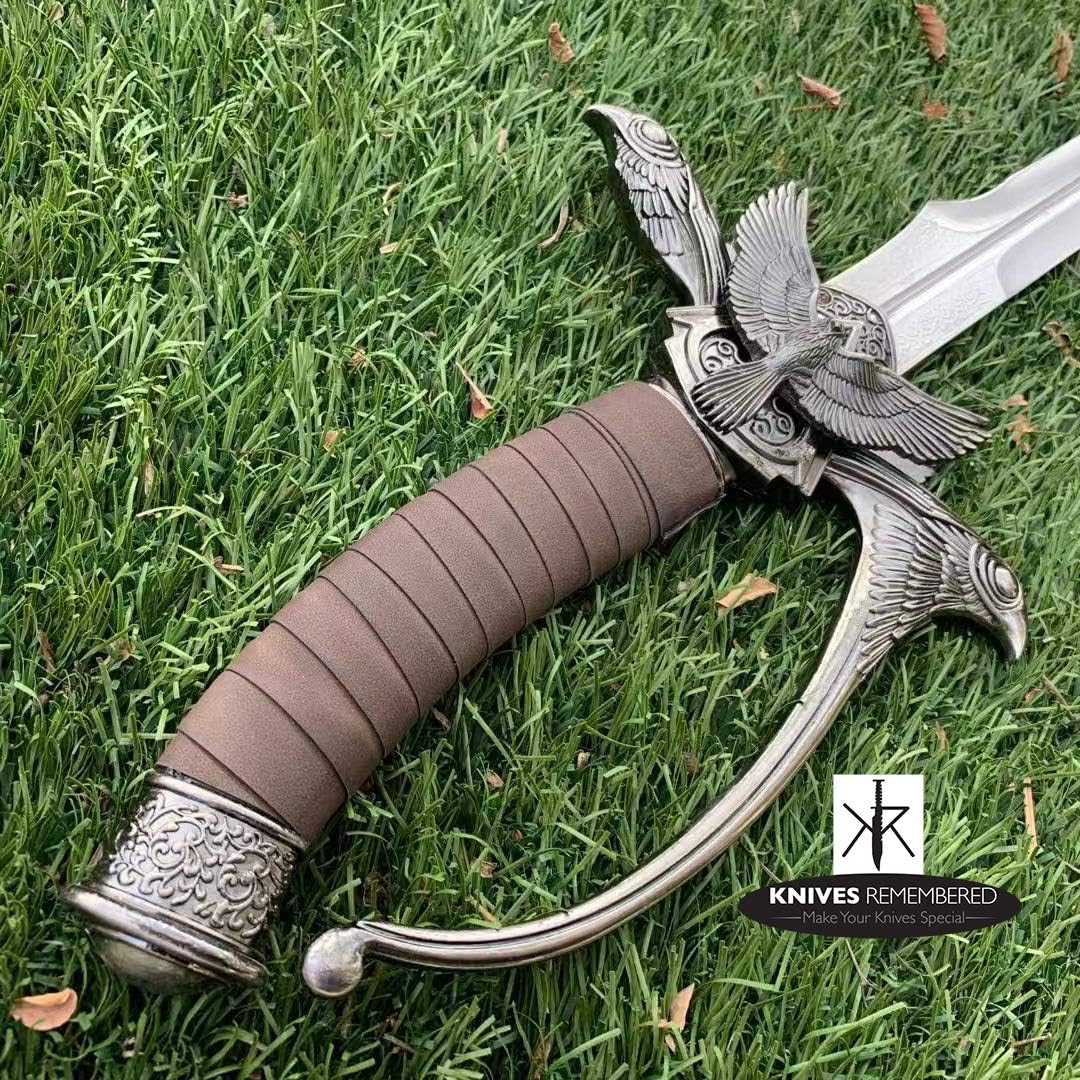 Official Licensed Assassin's Creed 35" Black Flag Kenway Family Sword w ...